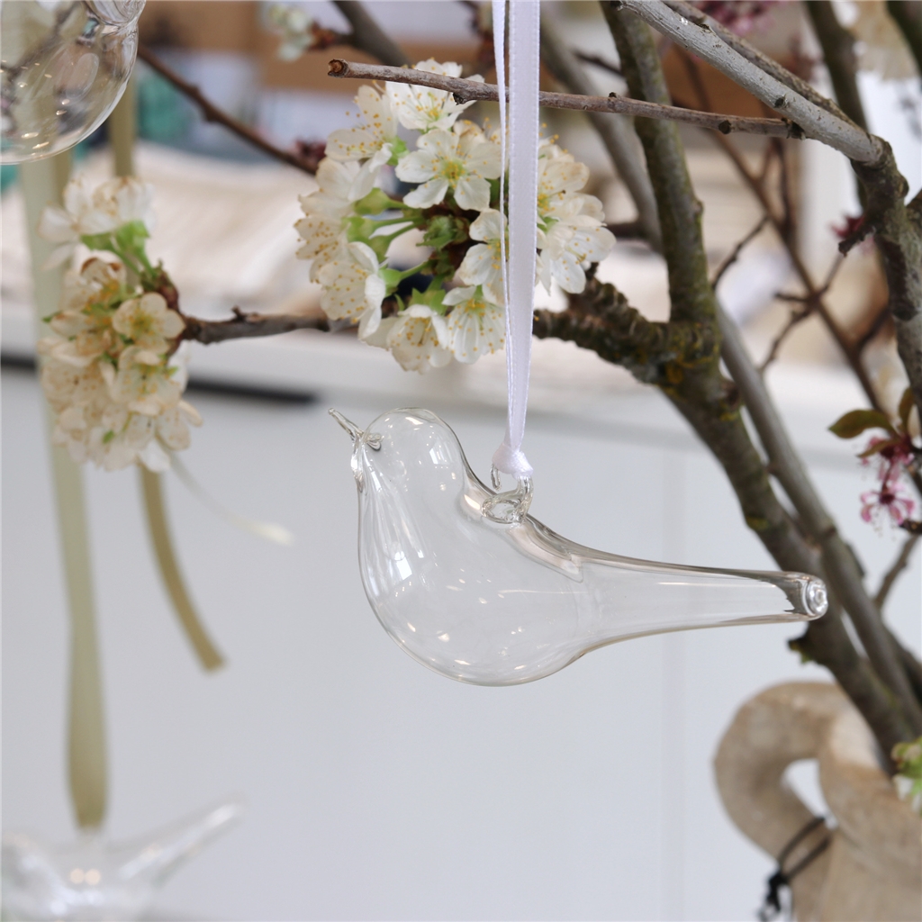 Clear glass bird with glass eyelet | Decor-by-Glassor.cz